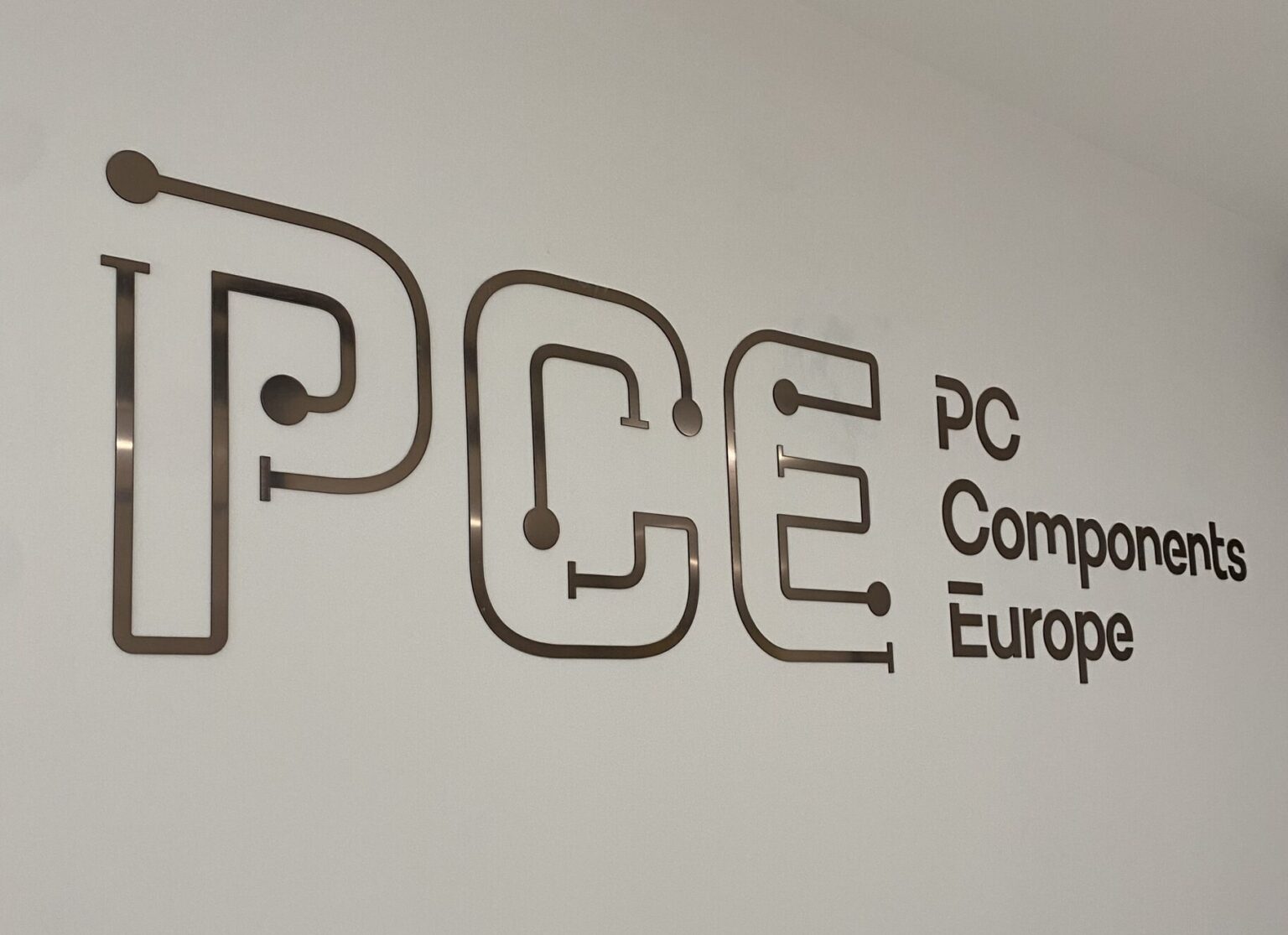 Distributor of PCE electronic & electromechanical components